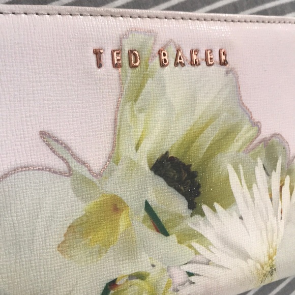 Ted Baker London | Bags | Ted Baker London Wallet Floral Zip Coin ...